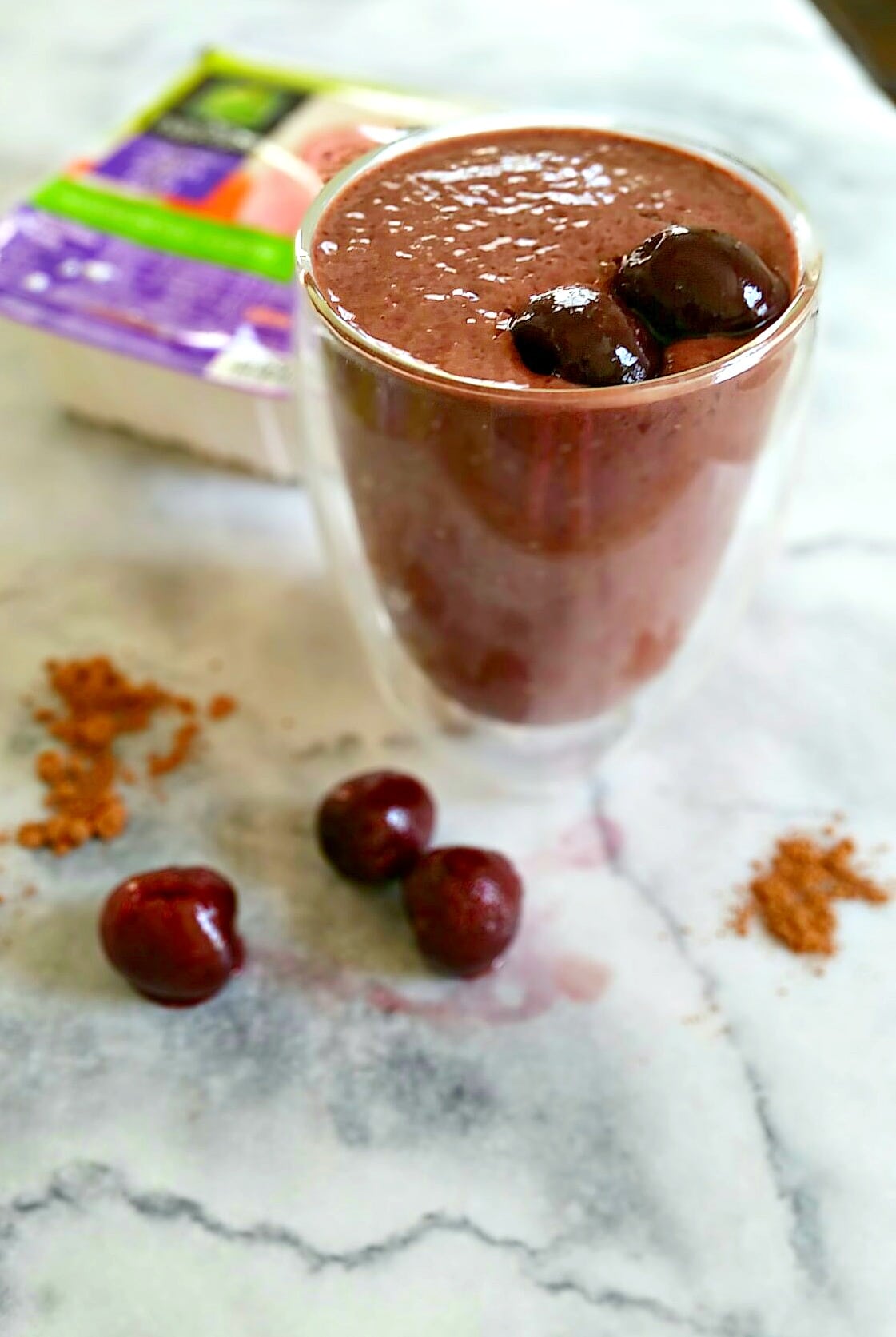 Chocolate Cherry Smoothie | The Nutrition Adventure