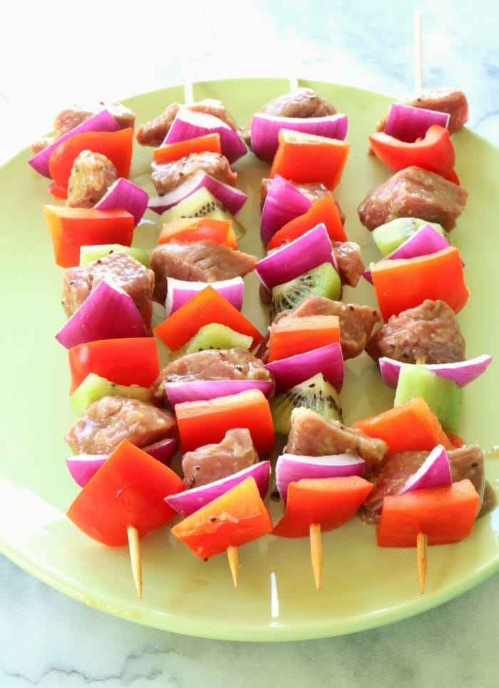 Kiwi Beef Kabobs with Herbed Kiwi Quinoa | The Nutrition Adventure